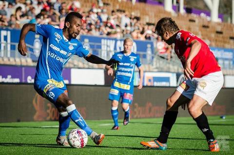 THE COMPLETE GUIDE TO BECOMING A PRO FOOTBALLER – GOLUREMI